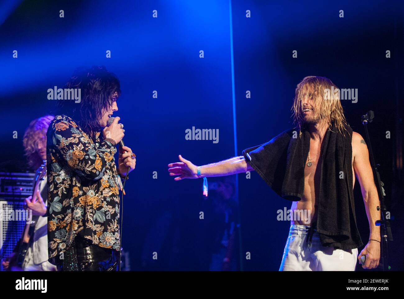 Musicians Luke Spiller and Taylor Hawkins perform onstage at the Napa ...