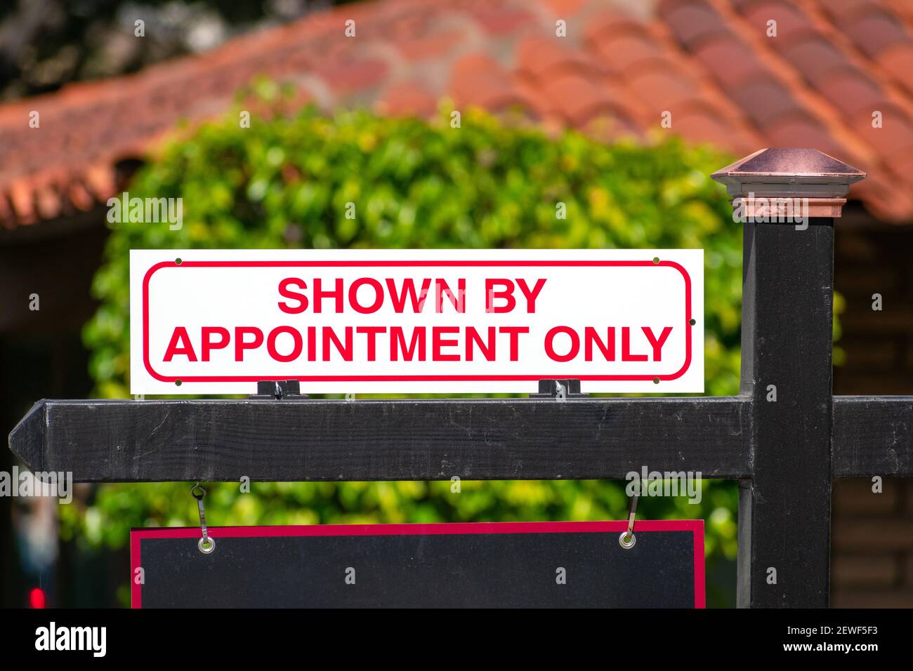 Appointment only sign hi-res stock photography and images - Alamy