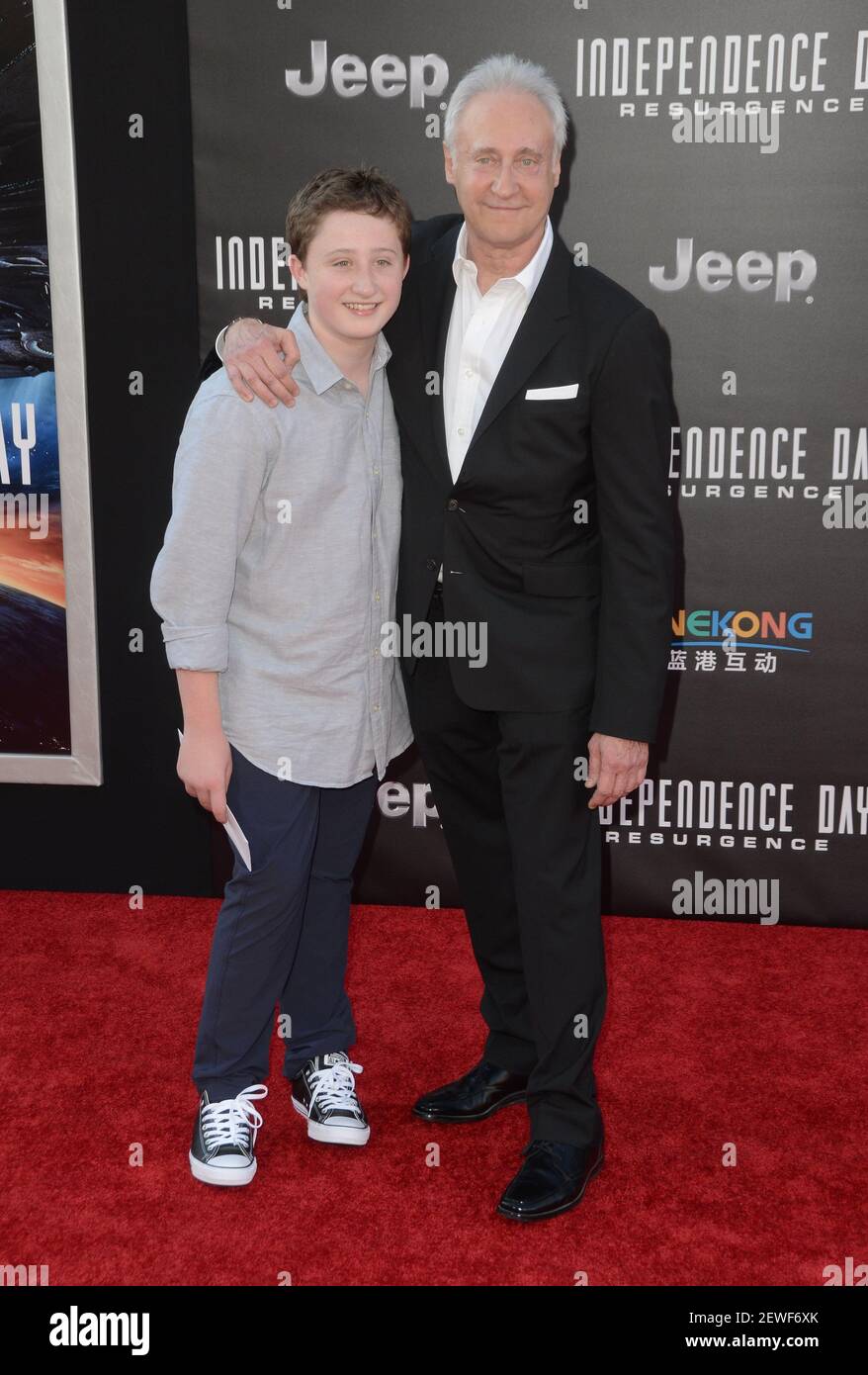 20 June 2016 - Hollywood. Jackson Spiner, Brent Spiner. Arrivals for ...