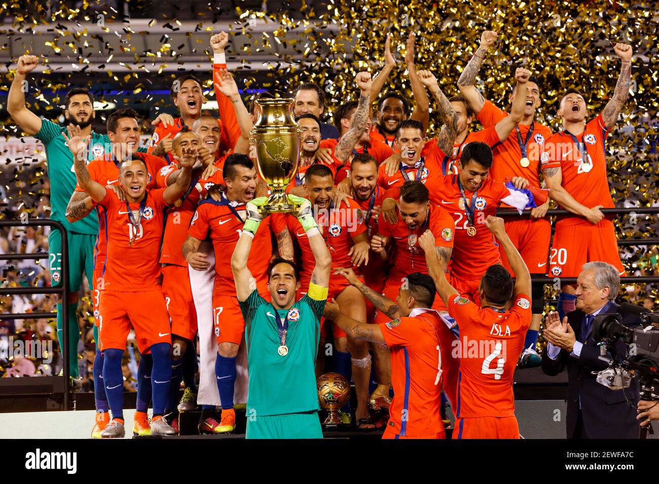 2016 copa america centenario final hi-res stock photography and images ...