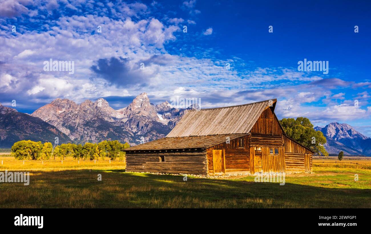 The Moulton Barn on Mormon Row, Grand Teton National Park, Wyoming USA ...