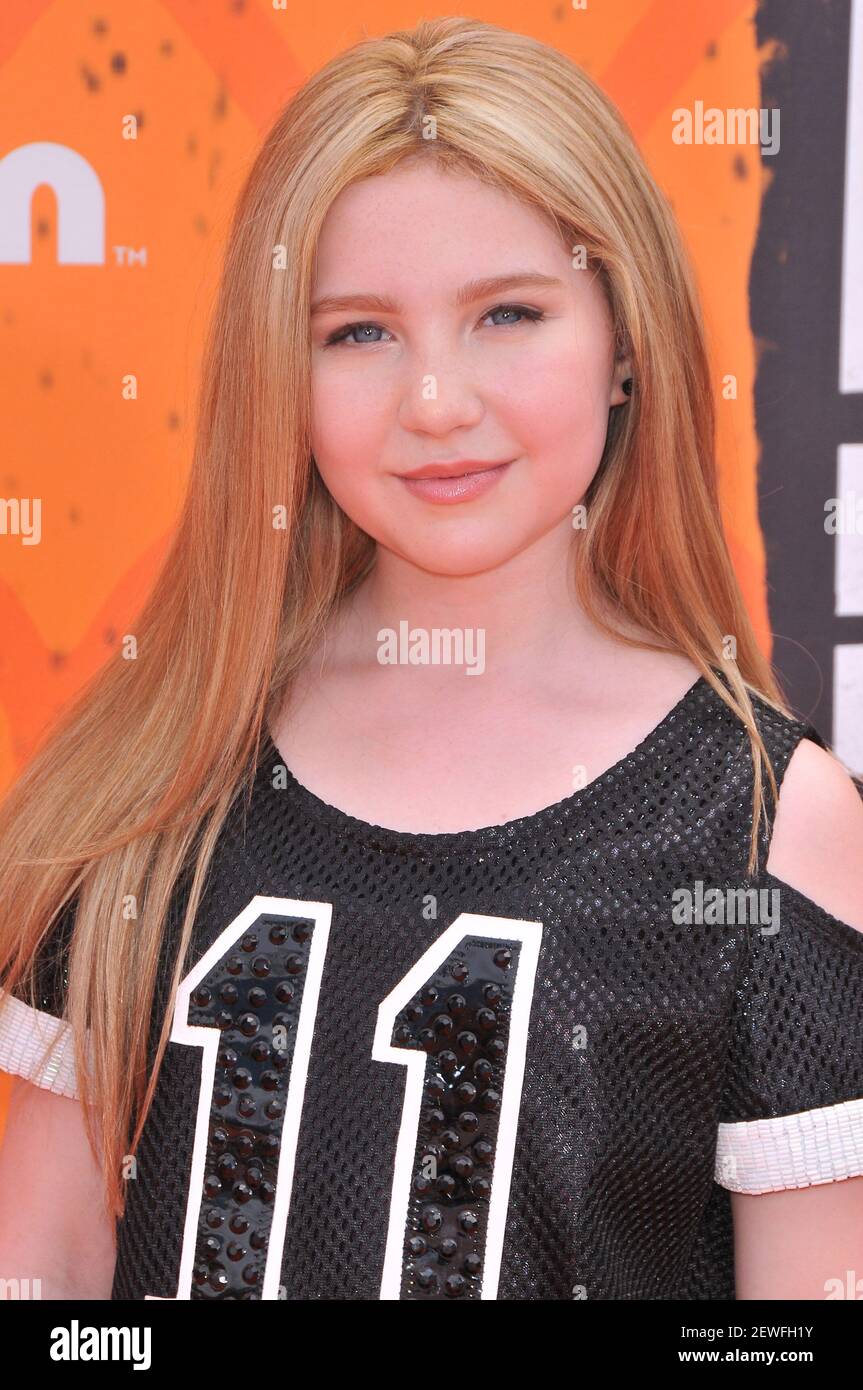 Ella Anderson arrives at the Nickelodeon's Kids' Choice Sports 2016 ...