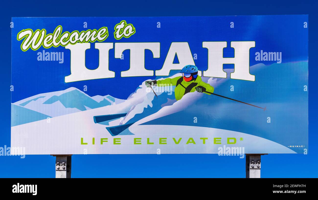 Brightly colored welcome sign hi-res stock photography and images - Alamy