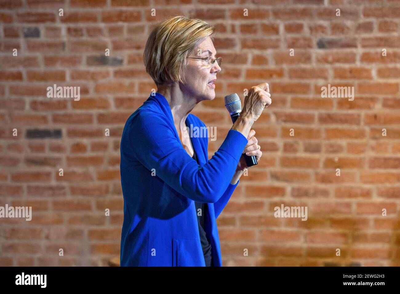 Massachusetts Senator and Democratic presidential candidate Elizabeth ...