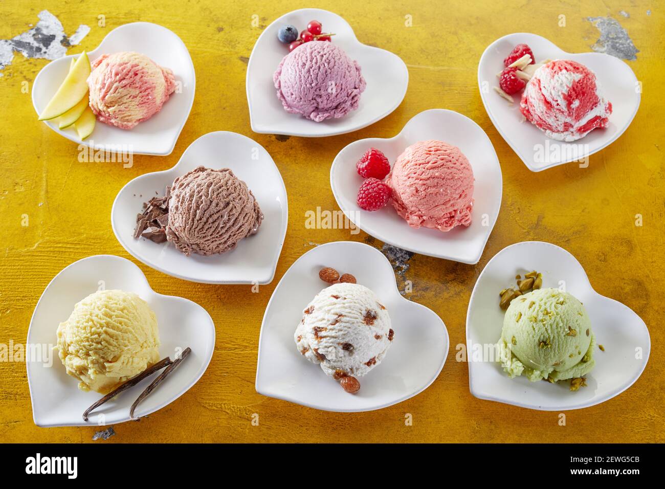 Mango gelato with mango hi-res stock photography and images - Alamy