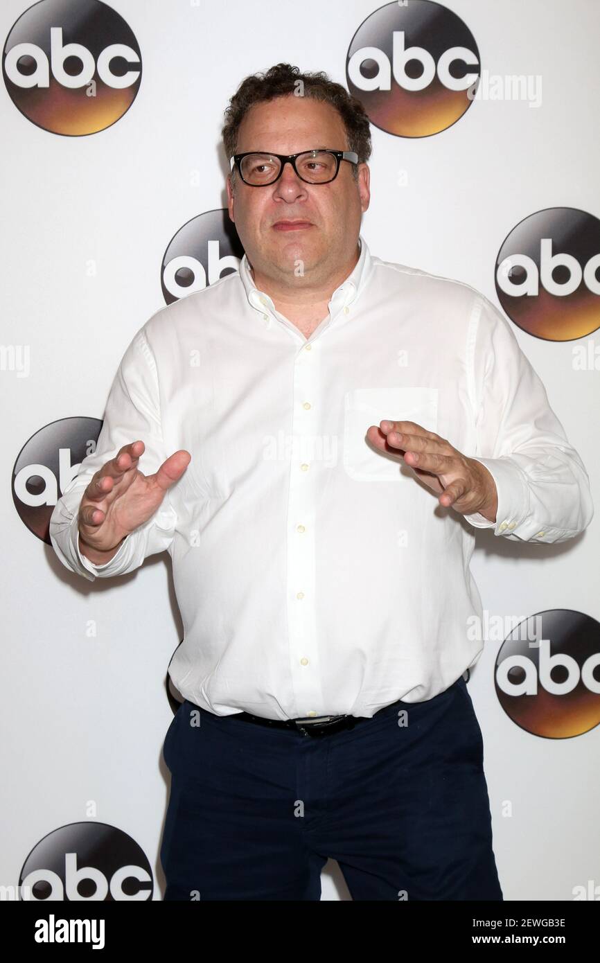 LOS ANGELES - AUG 4: Jeff Garlin at the ABC TCA Summer 2016 Party at ...