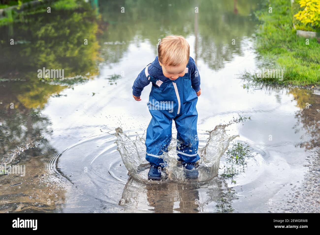 Stomp High Resolution Stock Photography and Images - Alamy