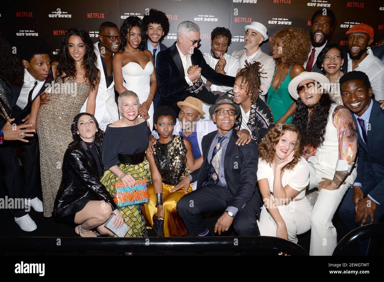 xCast and crew of Netflix' 'The Get Down' pose together at 'The Get ...