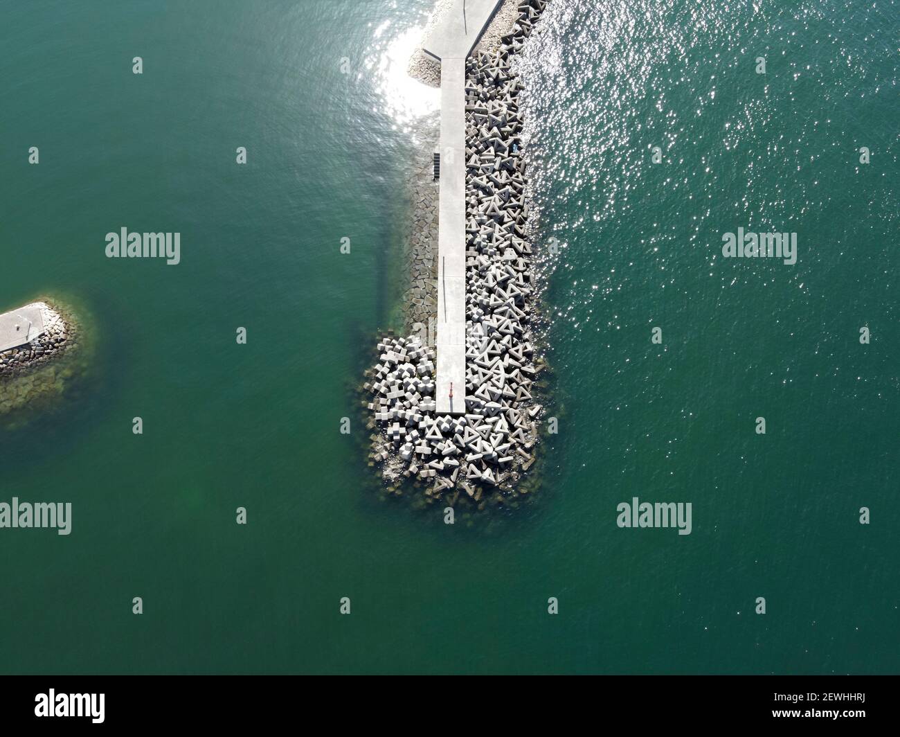 Stone wall jetty hi-res stock photography and images - Alamy