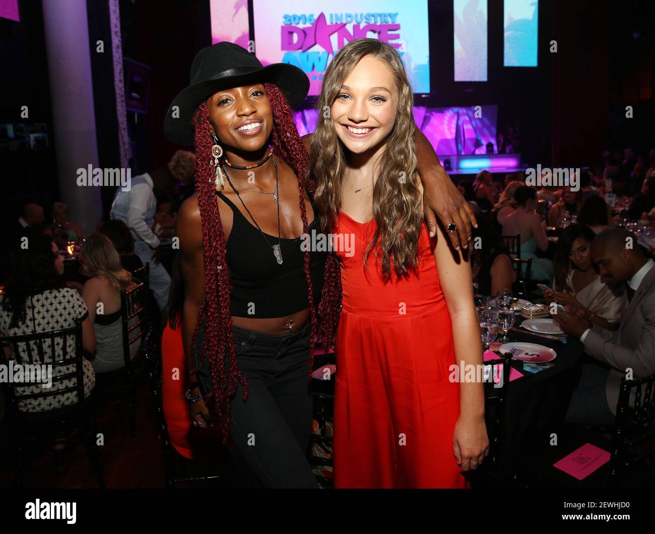 Maddie ziegler dance hi-res stock photography and images - Alamy