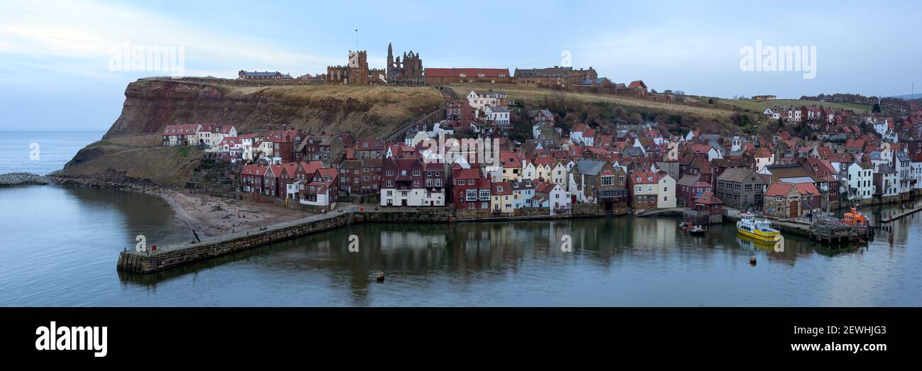 Whitby town harbour panorama hi-res stock photography and images - Alamy