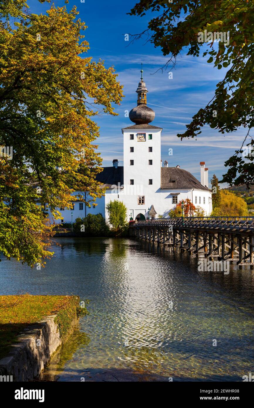Gmunden traunsee lake austria summer hi-res stock photography and ...