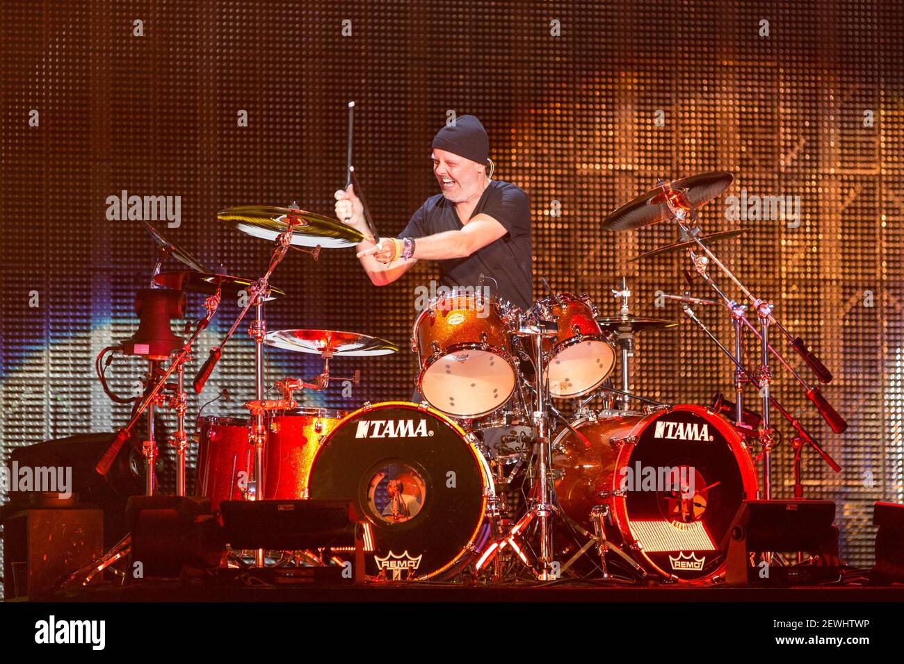 Lars Ulrich of Metallica performs live at U.S. Bank Stadium in ...