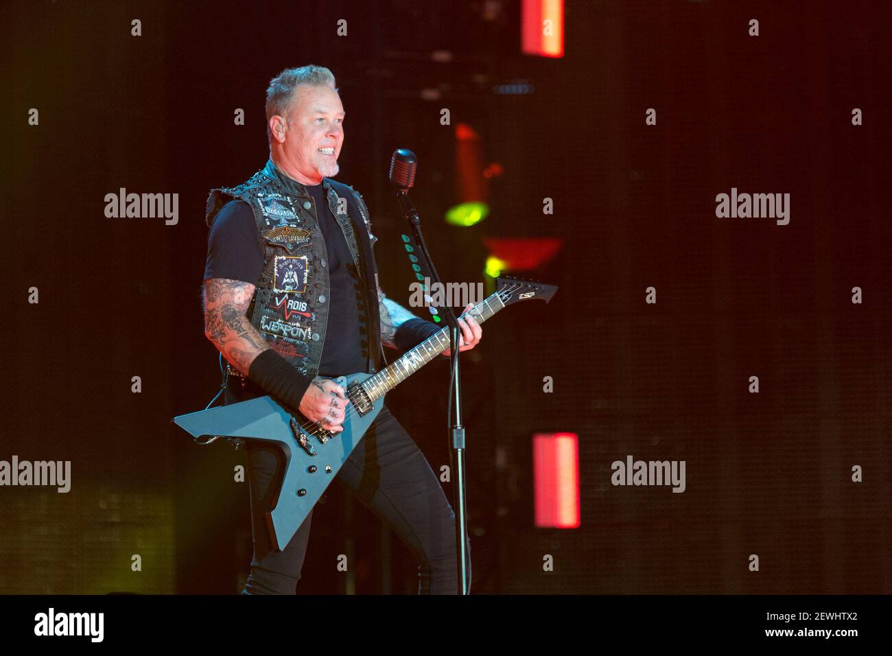 James Hetfield of Metallica performs live at U.S. Bank Stadium in ...