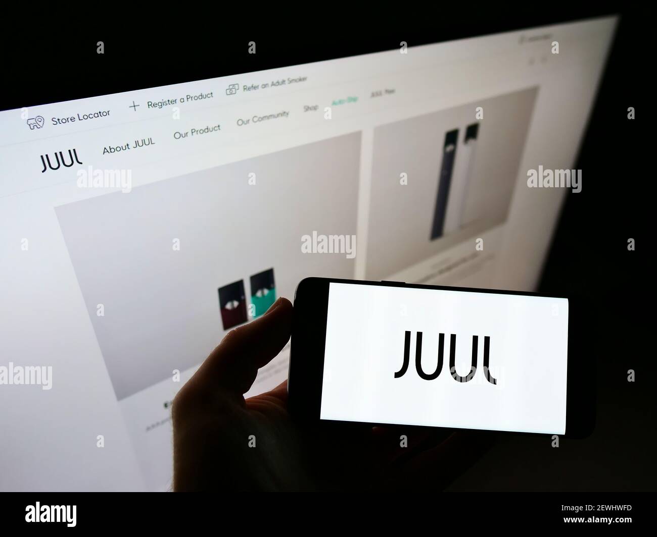 Juul cartridges hi-res stock photography and images - Alamy