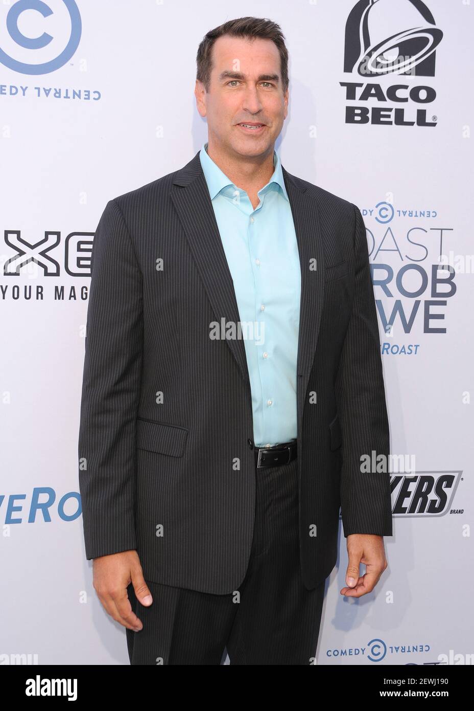 LOS ANGELES - AUGUST 27: Rob Riggle at the Comedy Central Roast of Rob ...