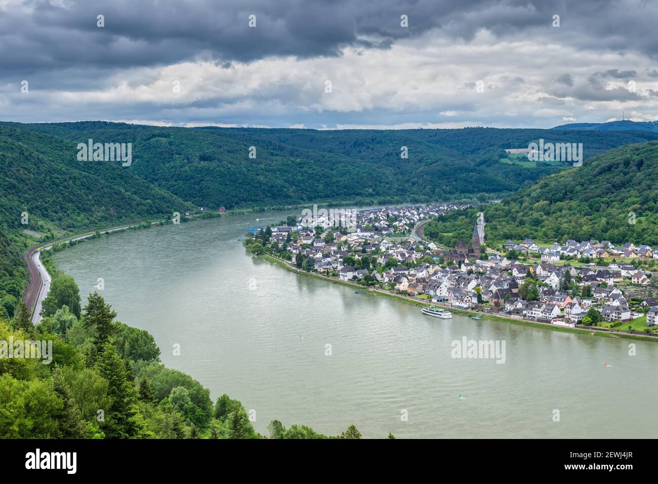 Rhine gorge church hi-res stock photography and images - Alamy