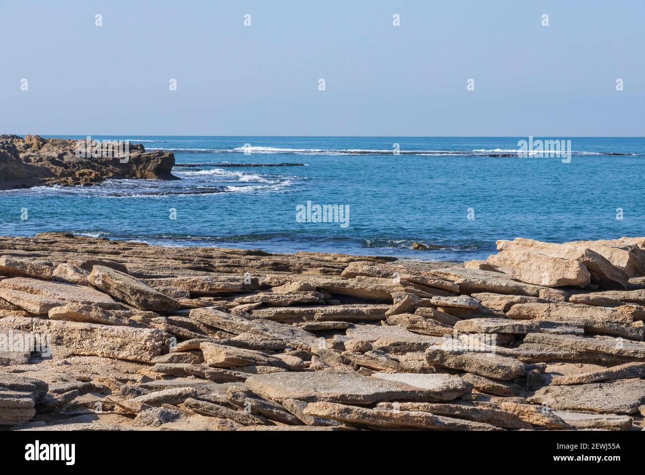 Coastal landforms of erosion hi-res stock photography and images - Alamy