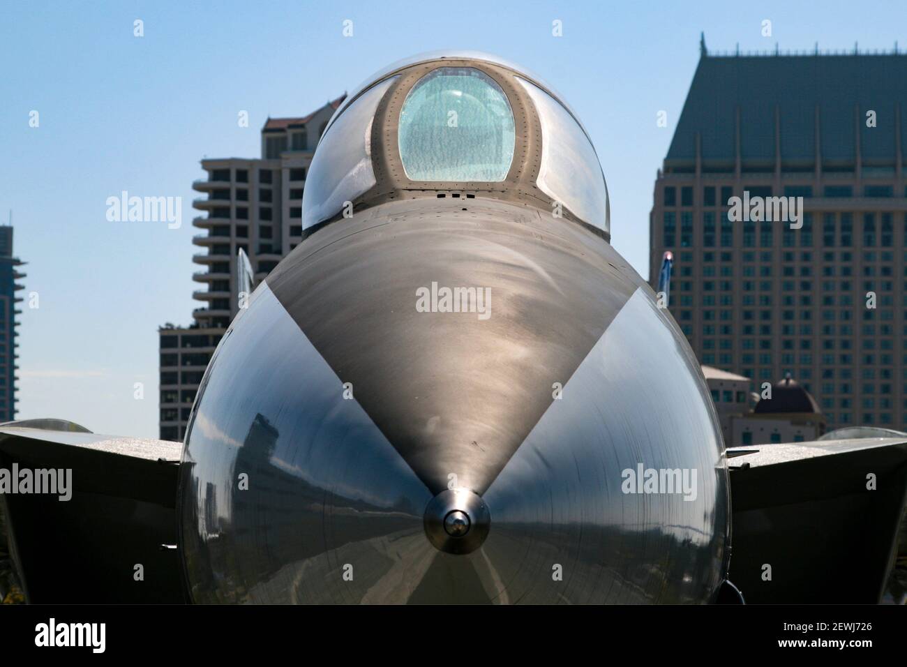Two seater fighter jet hi-res stock photography and images - Alamy