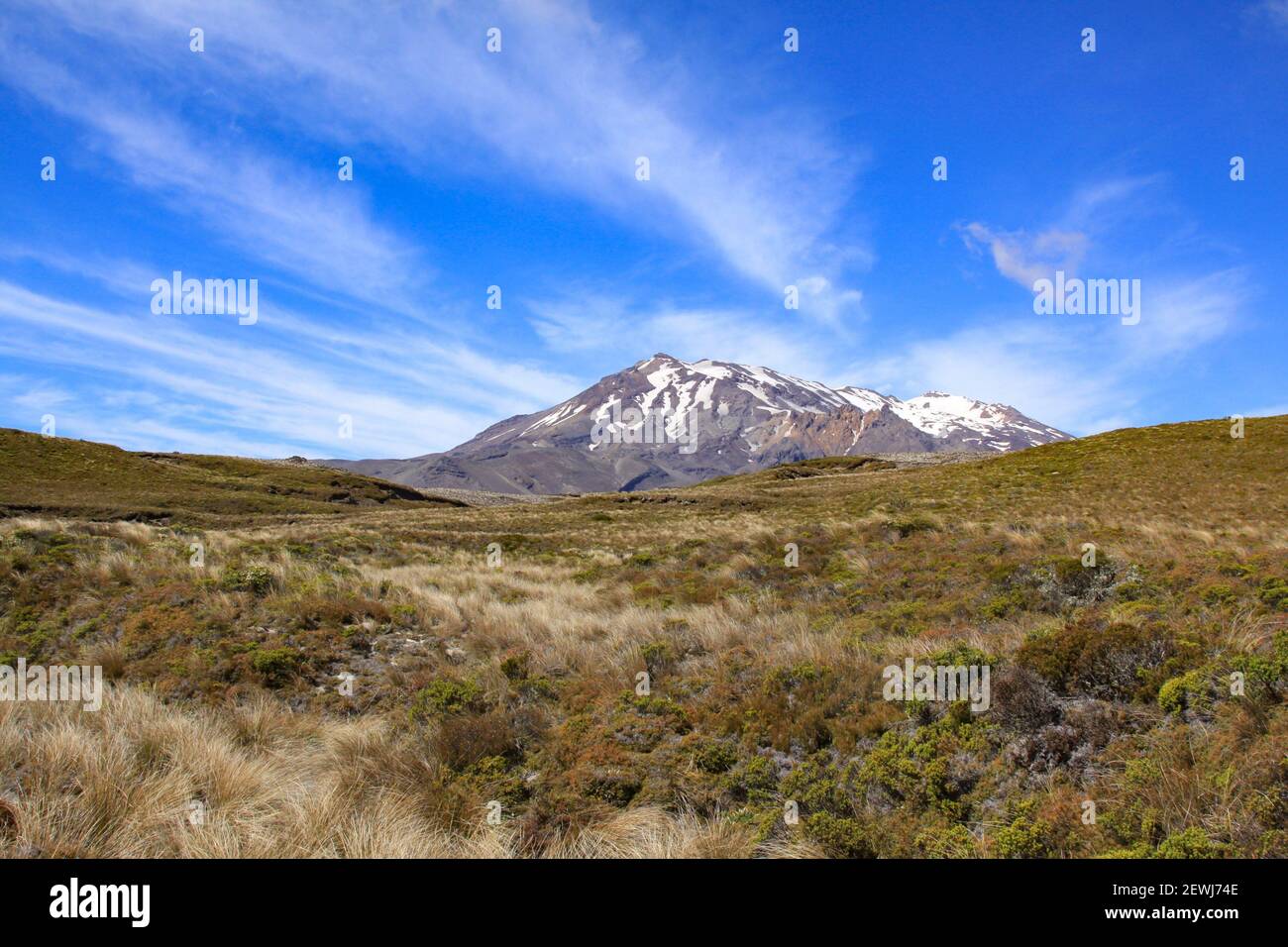 Distant landscape hi-res stock photography and images - Alamy