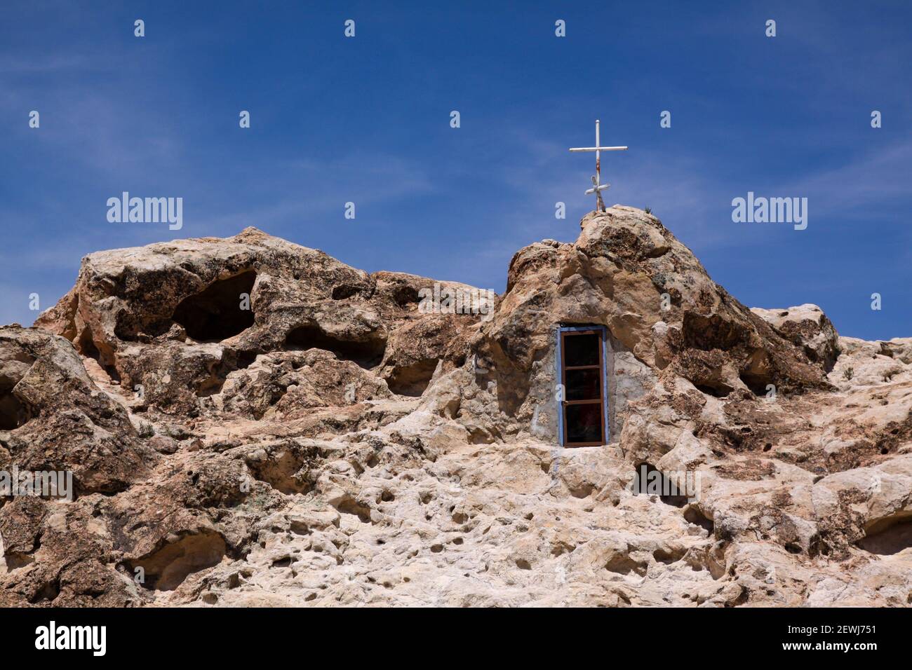 Simple cross hi-res stock photography and images - Alamy
