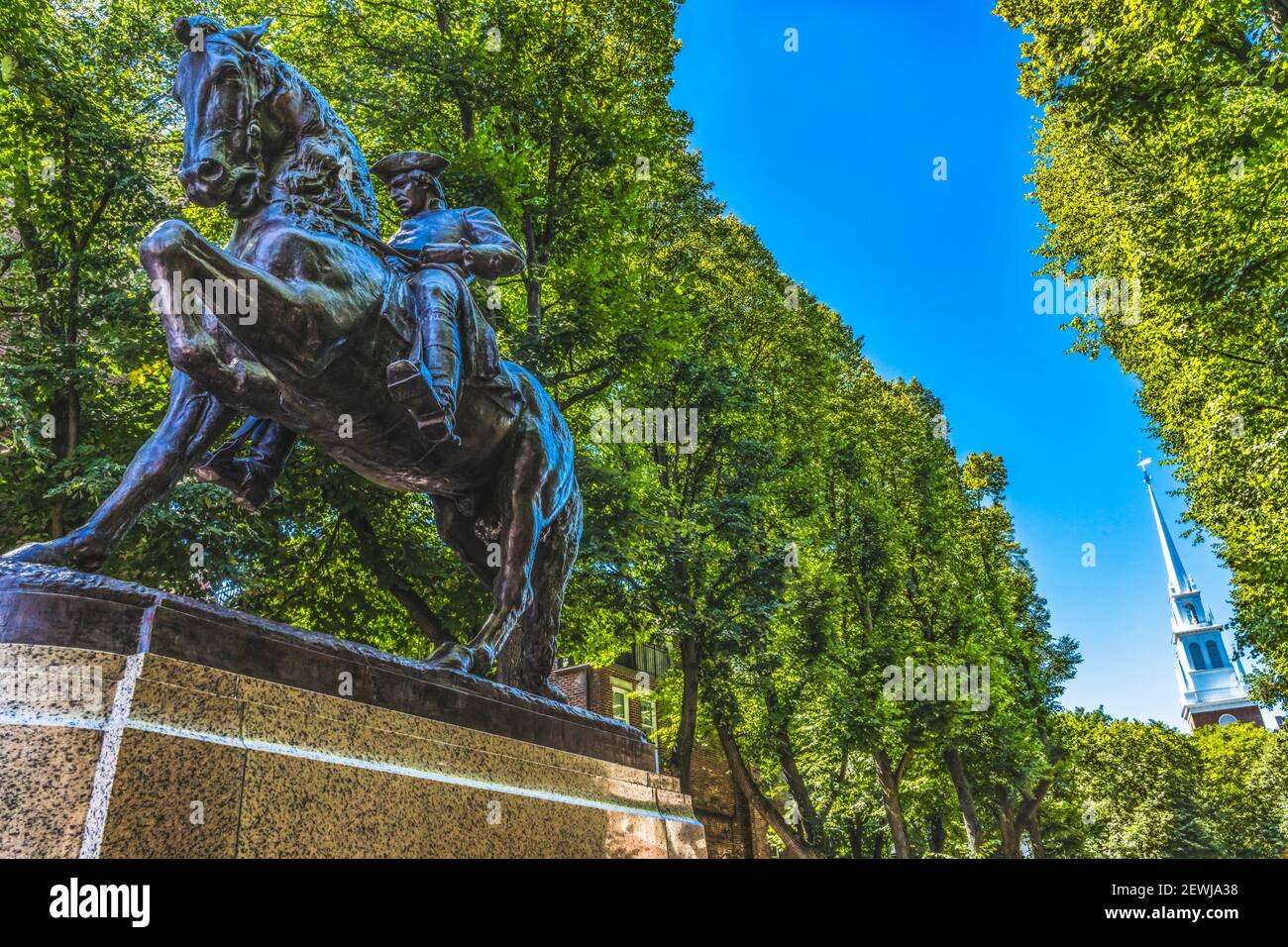 Paul Revere Statue Heritage Park