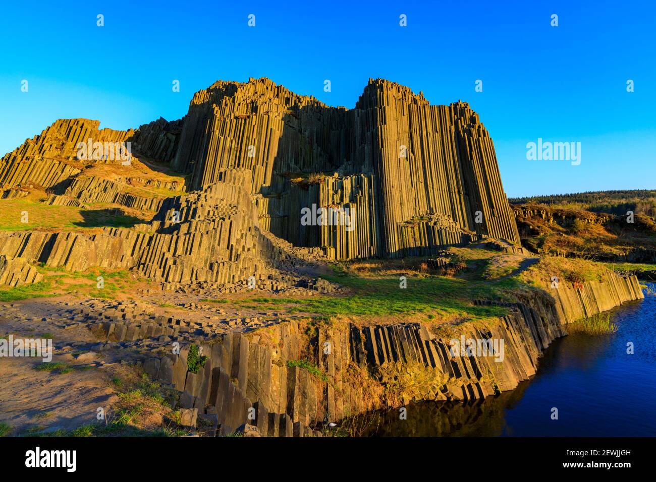 Basalt structures hi-res stock photography and images - Alamy
