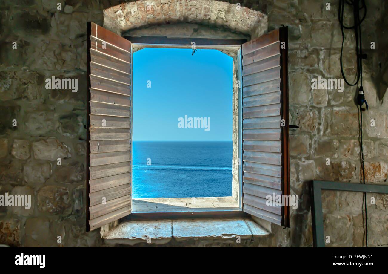 Open structure hi-res stock photography and images - Alamy