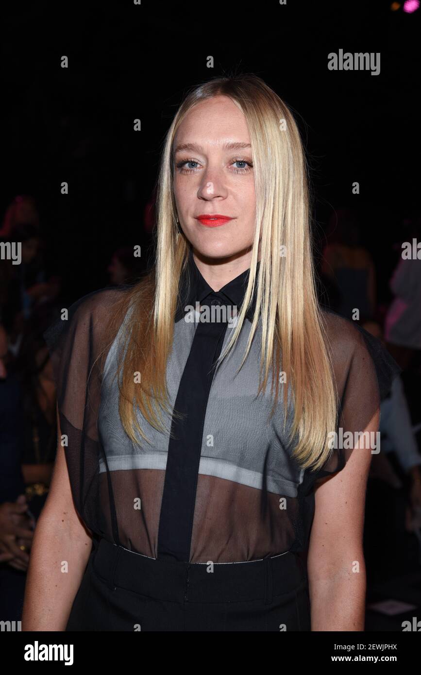 Chloe Sevigny attends NY: Vera Wang Front Row - New York Fashion Week ...