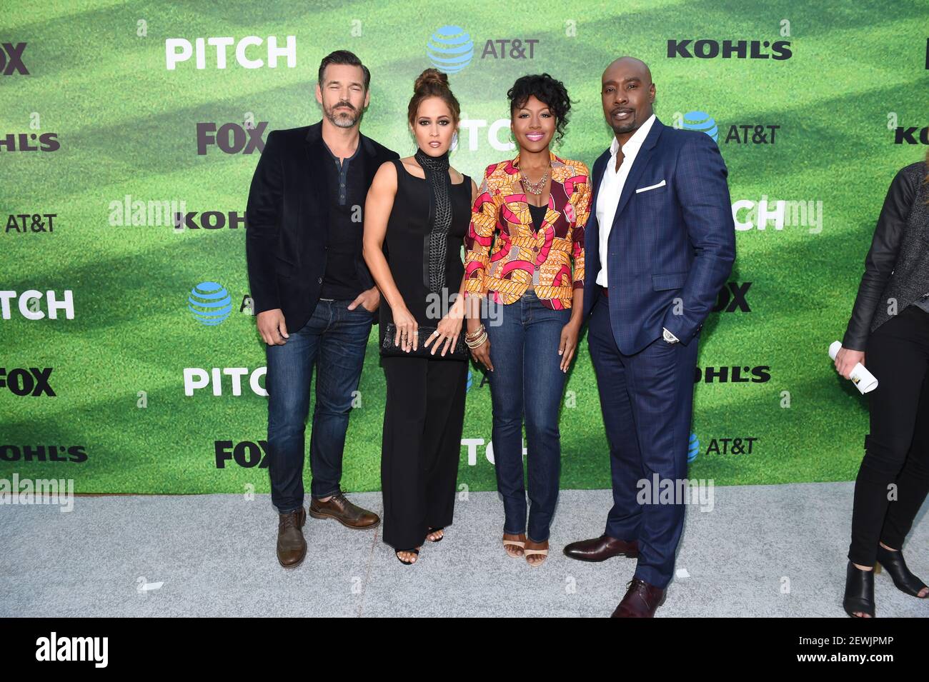 LOS ANGELES - SEPTEMBER 13: Mo McRae and ROSEWOOD cast members Eddie ...