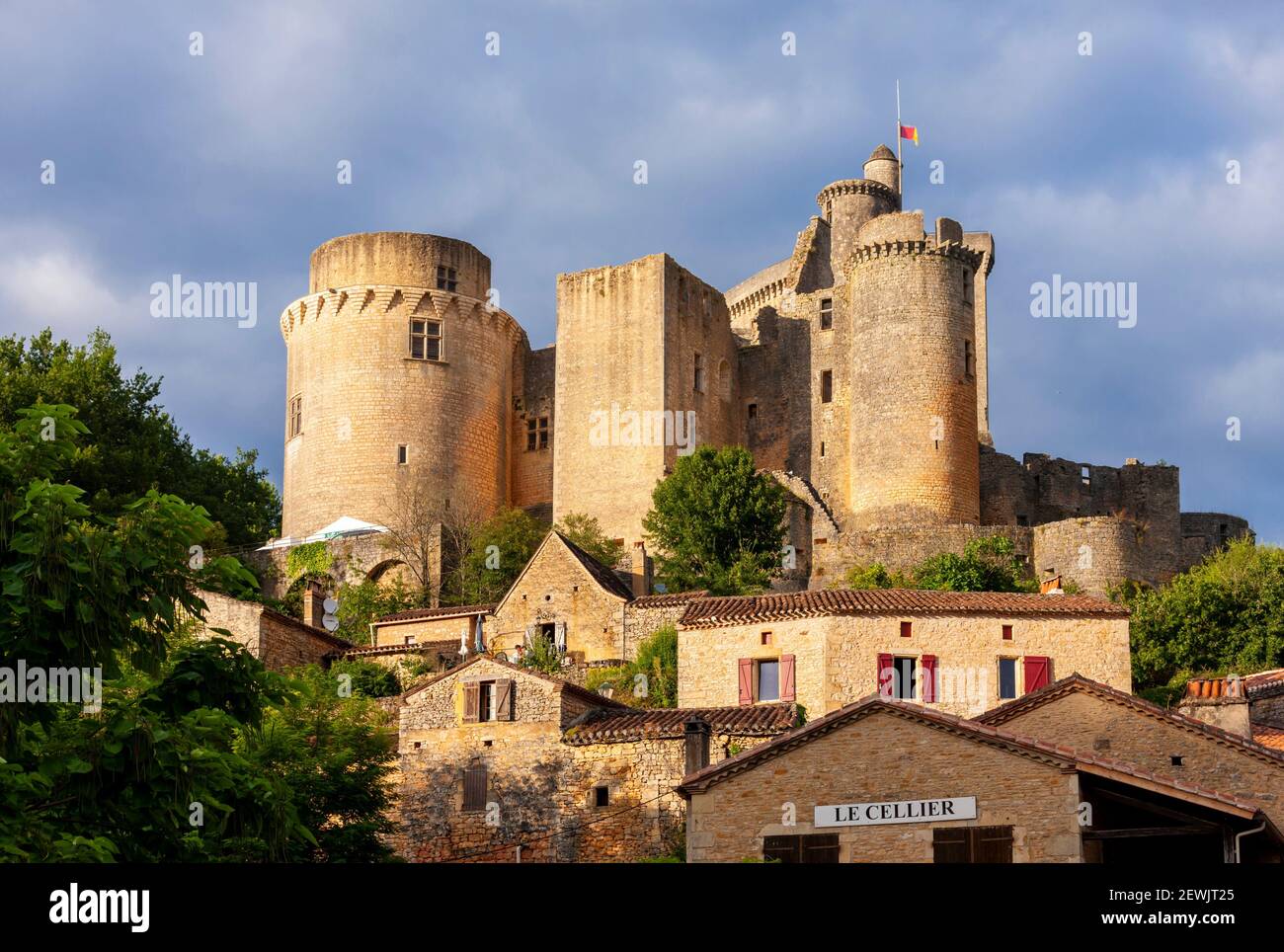 Bonaguil castle hi-res stock photography and images - Alamy