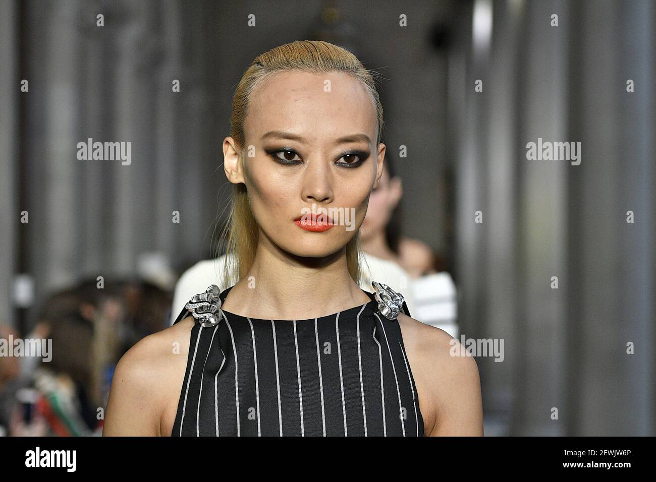 Li Xiao Xing attends NY: Carolina Herrera New York RTW Spring Summer ...