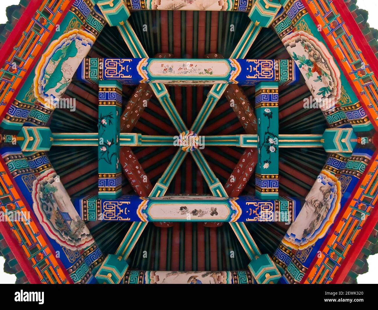 Beihai park ceiling hi-res stock photography and images - Alamy