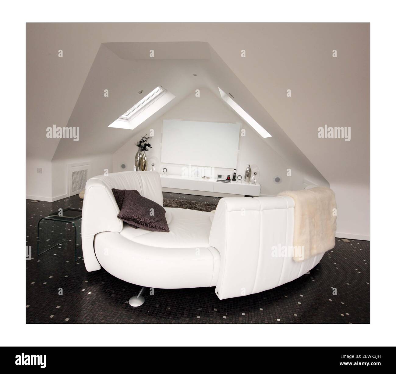 Sina Capaldo in her home in Hertfordshire. photograph by David Sandison ...