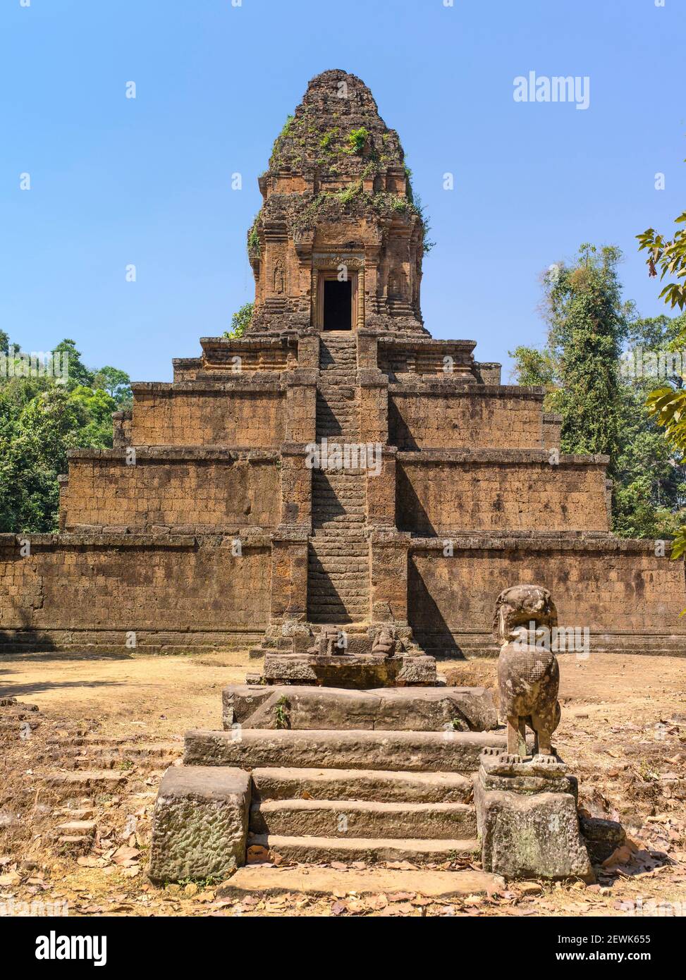 Small Shiva Temple High Resolution Stock Photography and Images - Alamy