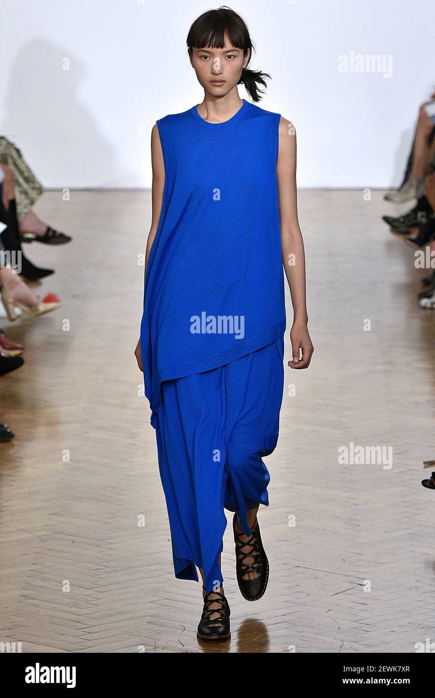 Lu Ping attends London: Pringle of Scotland RTW Spring Summer 2017 on ...