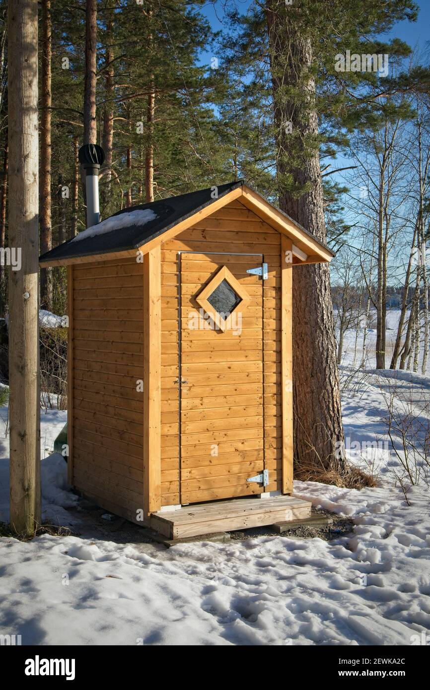 Outhouse toilet hi-res stock photography and images - Alamy