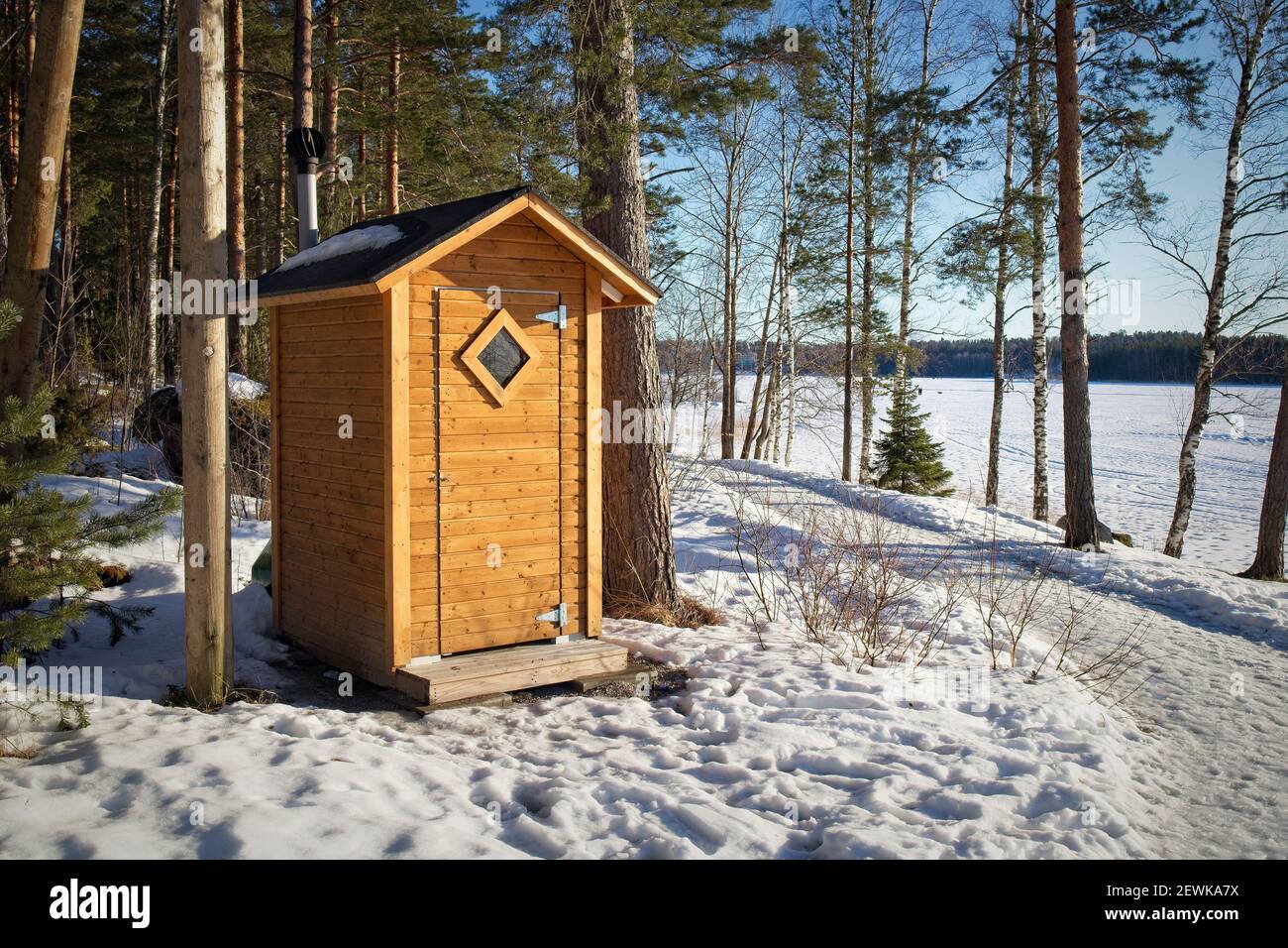 Outhouse toilet hi-res stock photography and images - Alamy