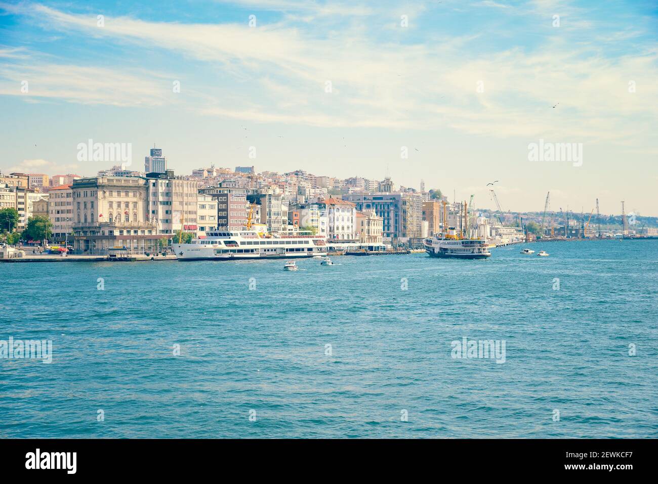 Istanbul city tourist hi-res stock photography and images - Alamy
