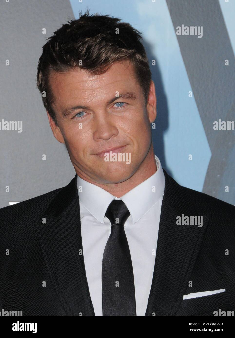 Luke Hemsworth attending the premiere of HBO's new drama series ...