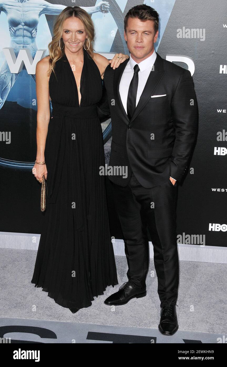 (L-R) Samantha Hemsworth and Luke Hemsworth arrives at the "Westword ...