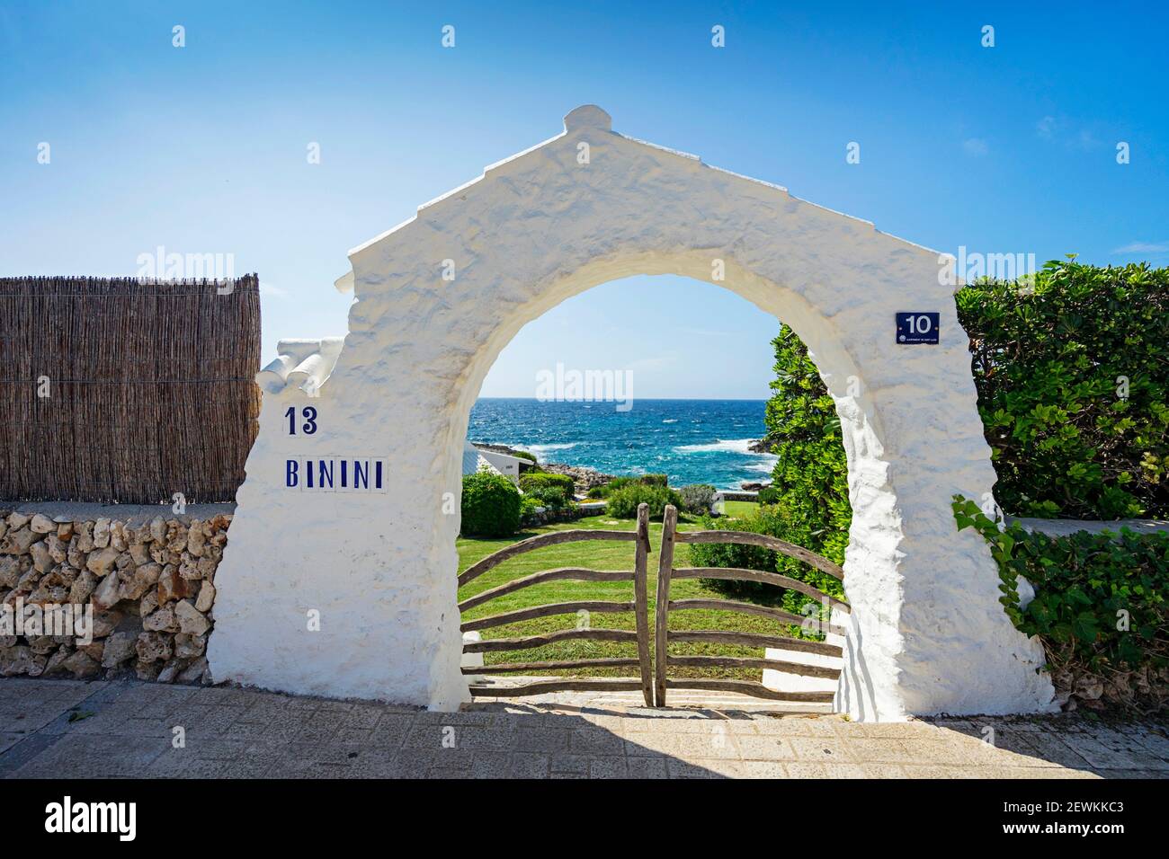 Arcade House High Resolution Stock Photography and Images - Alamy