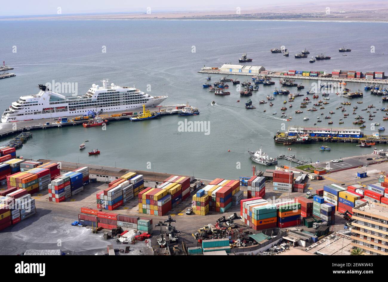 Port of arica chile hi-res stock photography and images - Alamy