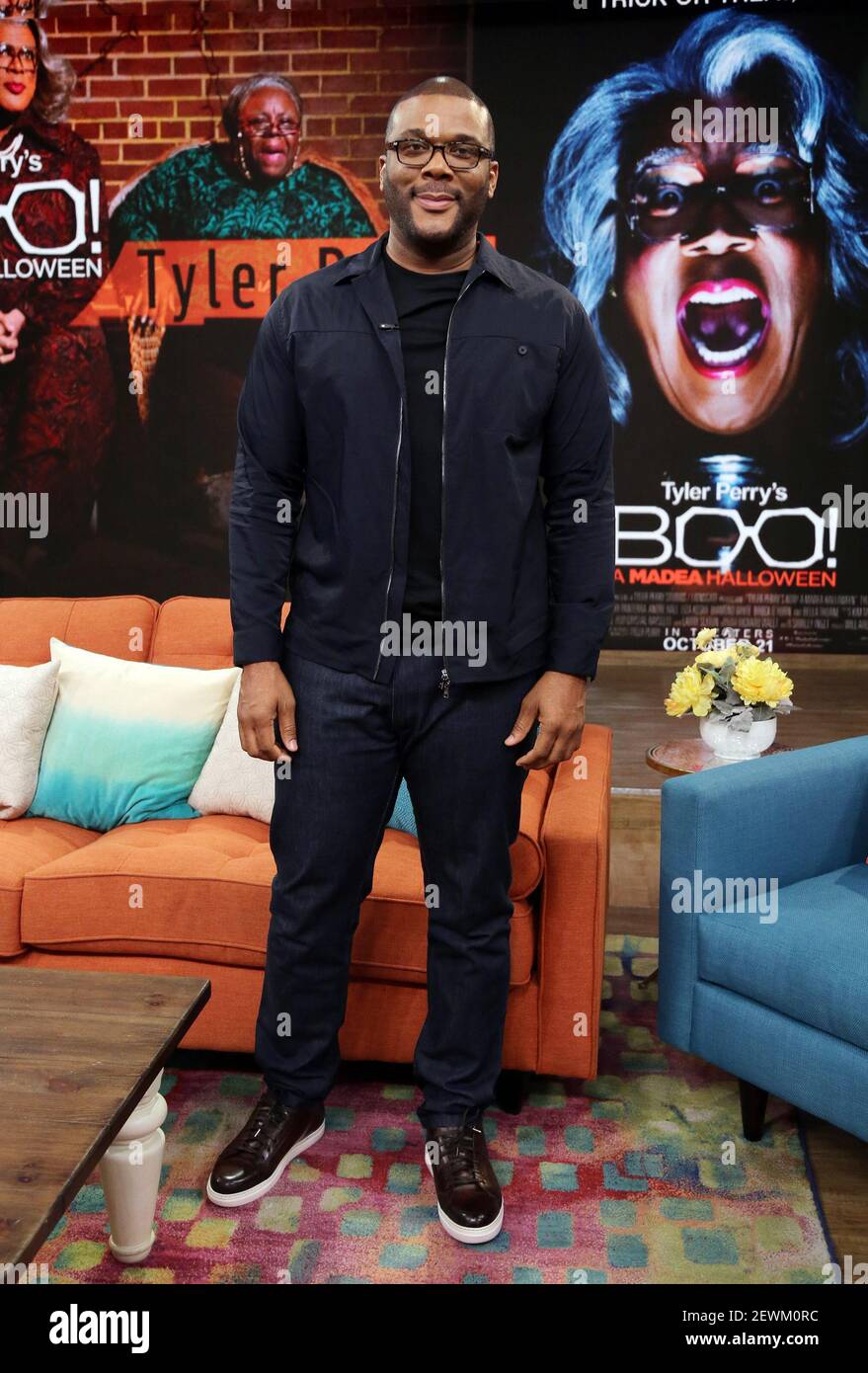 MIAMI, FLORIDA - OCT 12: Tyler Perry visit Univision's "Despierta ...