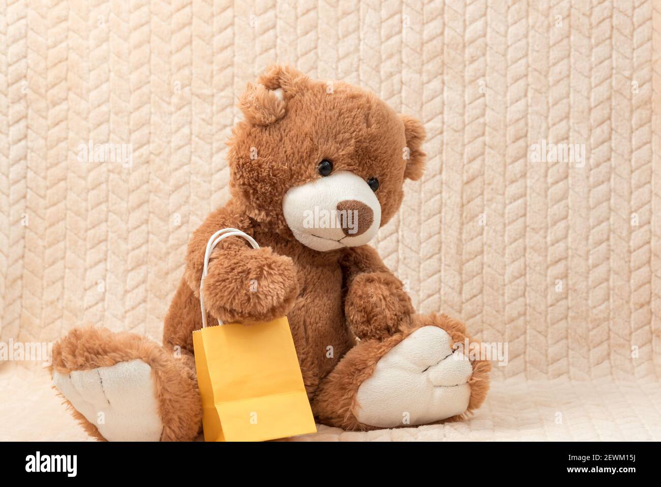 Teddy bear hug hi-res stock photography and images - Alamy