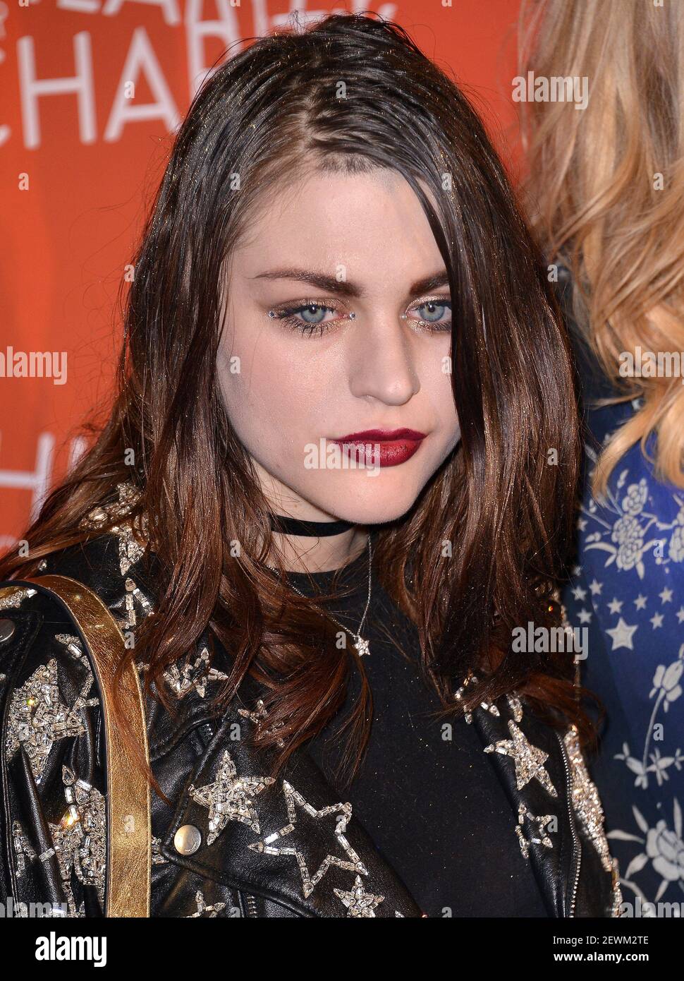 Frances Bean Cobain arrives at the Hilarity for Charity's 5th Annual ...