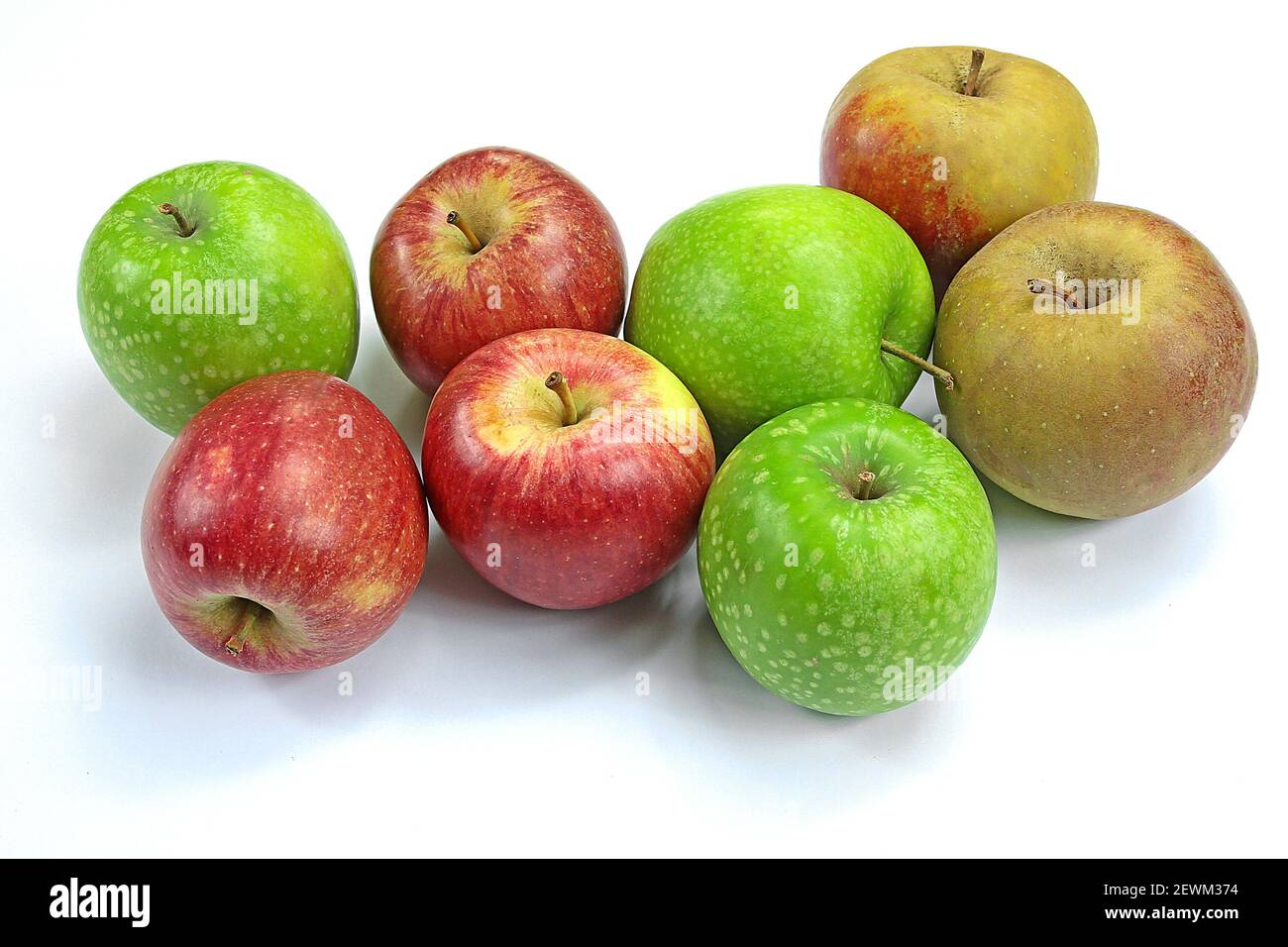 several apples isolated Stock Photo - Alamy