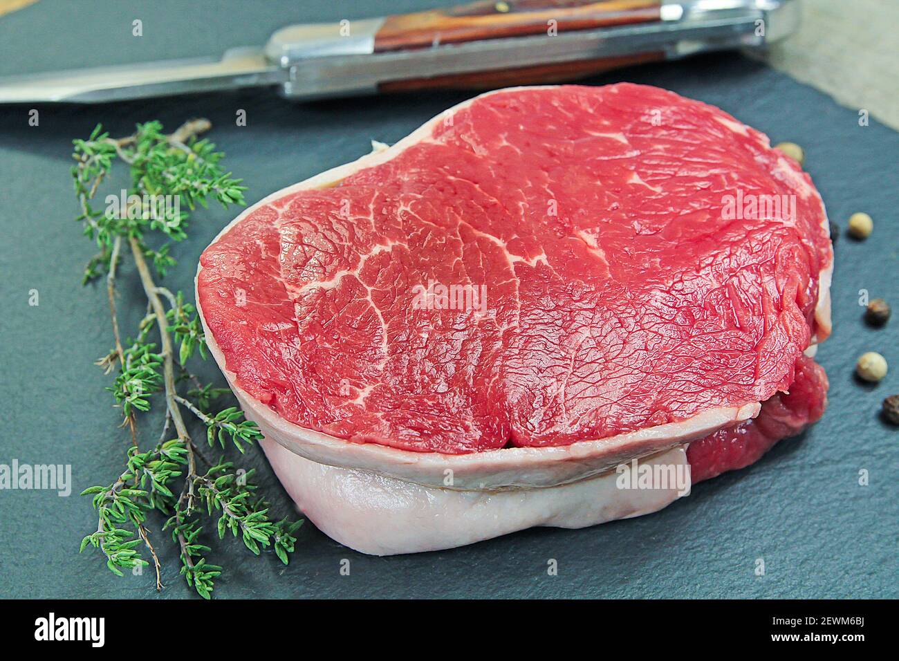 Beef tournedos hi-res stock photography and images - Alamy