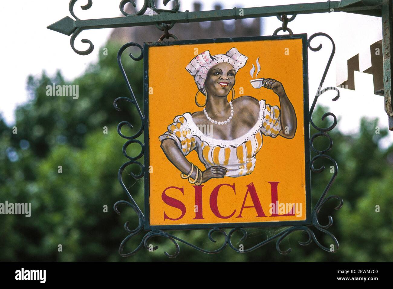 Portuguese advertising hi-res stock photography and images - Alamy