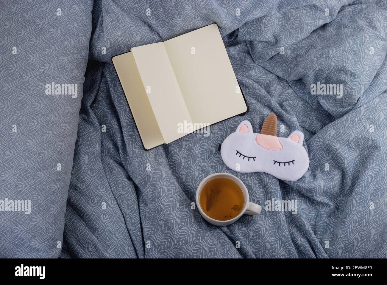 Linden Tea For Healthy Sleep On The Bed Next To A Book And A Sleep Mask Stock Photo Alamy linden-tea-for-healthy-sleep-on-the-bed-next-to-a-book-and-a-sleep-mask-stock-photo-alamy